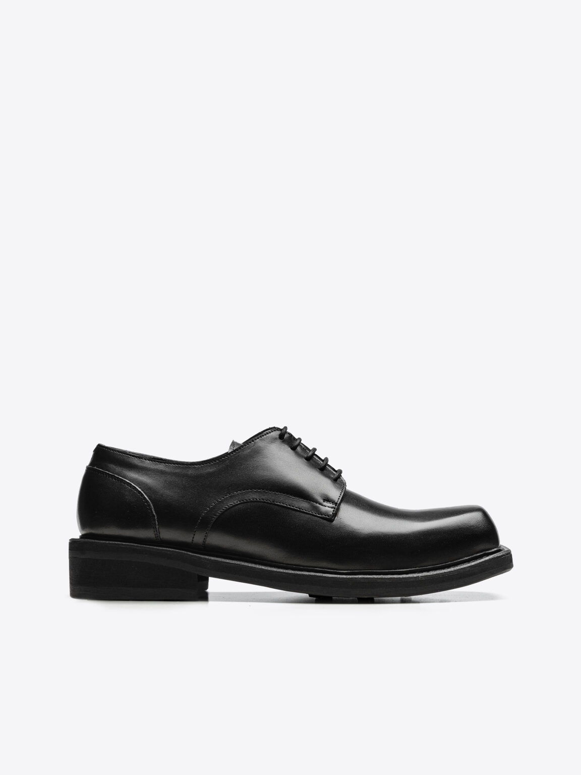 DERBY SHOES WITH SQUARE-TOE IN BLACK LEATHER - TARMOR