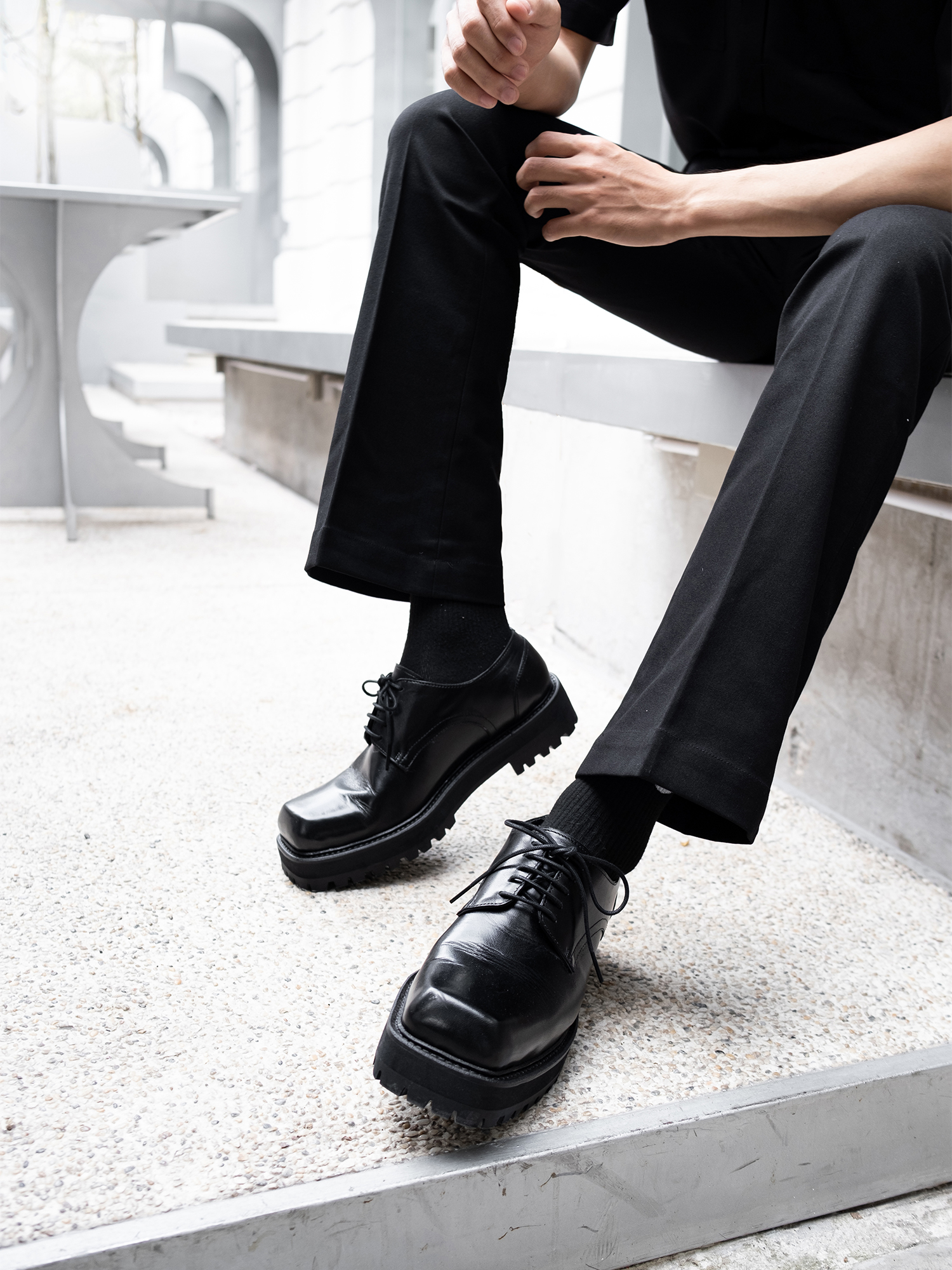 CHUNKY DERBY SHOES WITH SQUARE TOE IN BLACK LEATHER - TARMOR