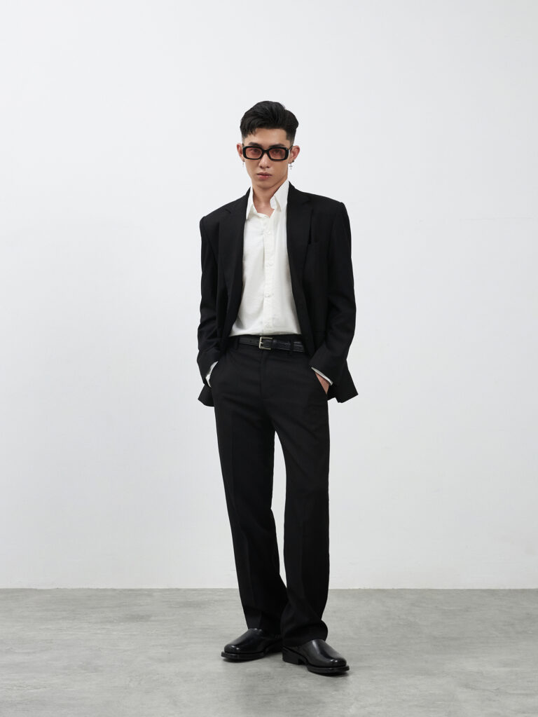 STRAIGHT TROUSERS IN BLACK - TARMOR